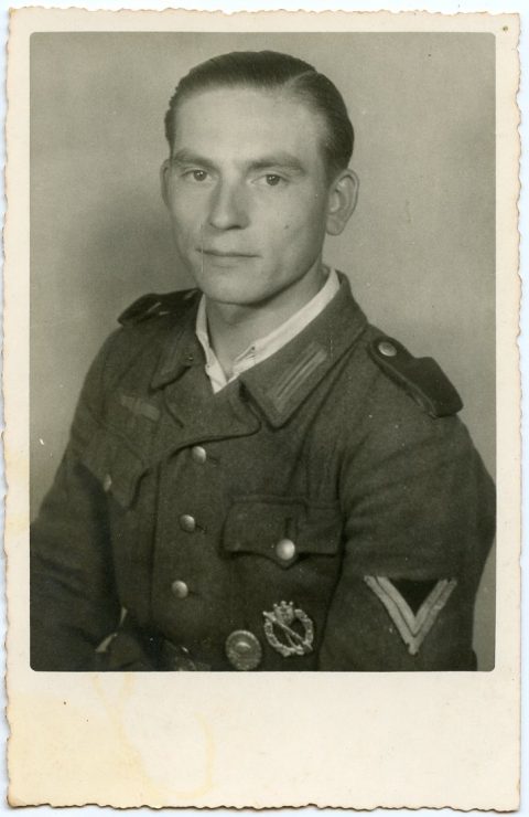 Heer potrait of Georg Hegger with all info on the back ...