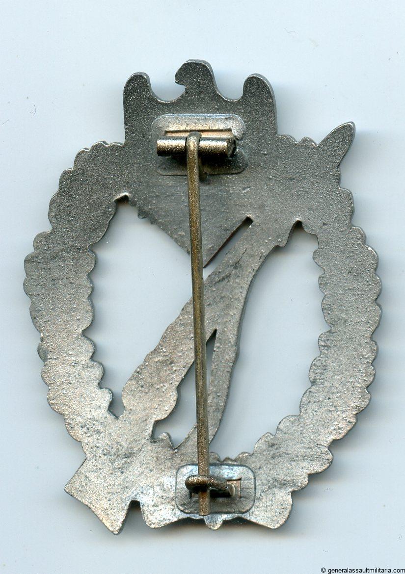 Infantry assault badge in silver - 'Pillow Crimp Vienna design ...