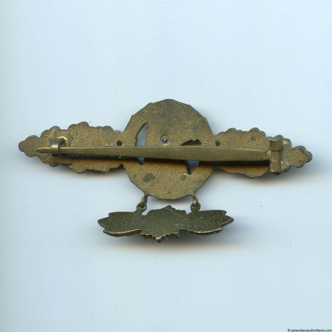 Luftwaffe recon clasp with pennant - C.E. Juncker, Berlin ...