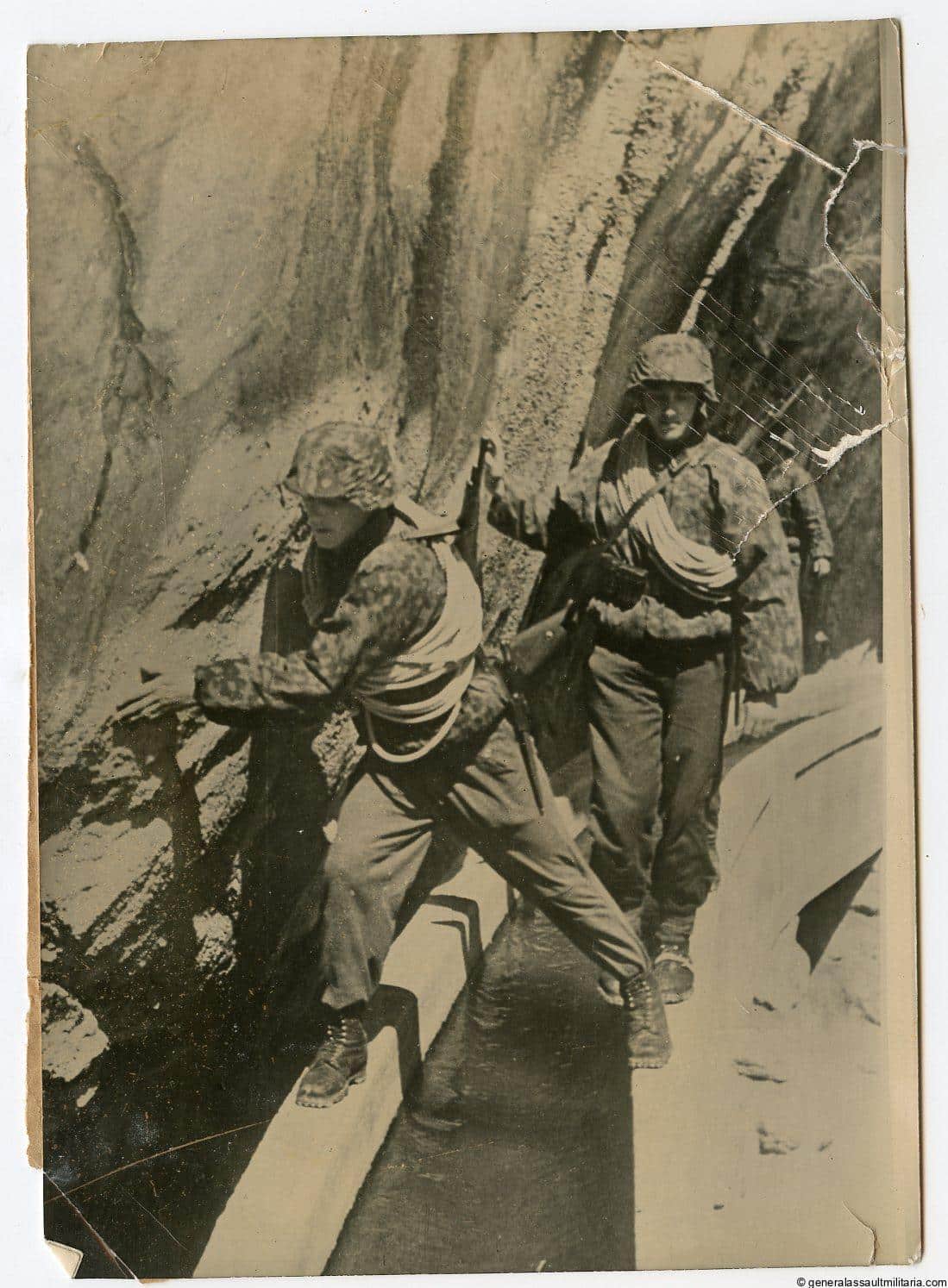 SS Press photo 17x12cm, soldiers mountain climbing ...