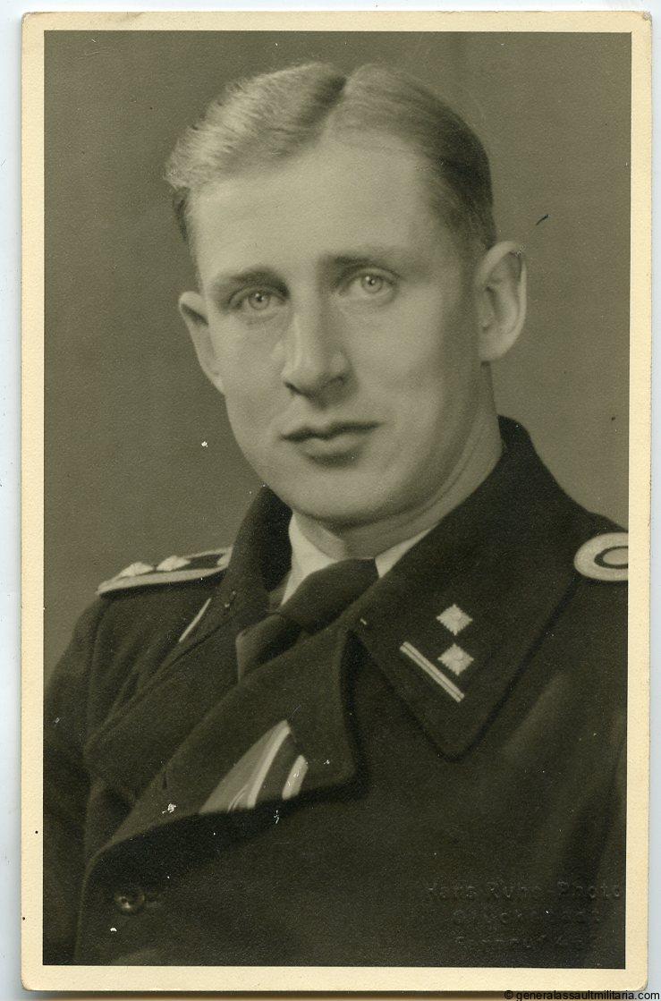 SS Hauptscharführer panzer portrait - Generalassaultmilitaria