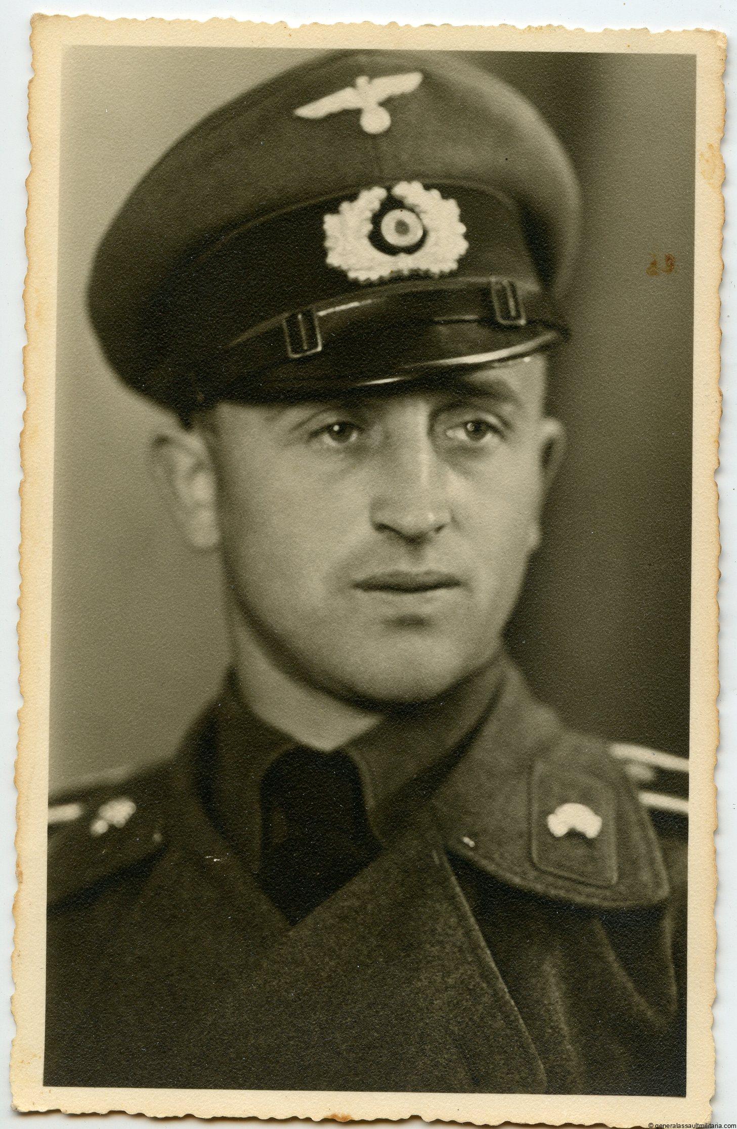 Stug wrapper portrait with skulled tabs - Generalassaultmilitaria