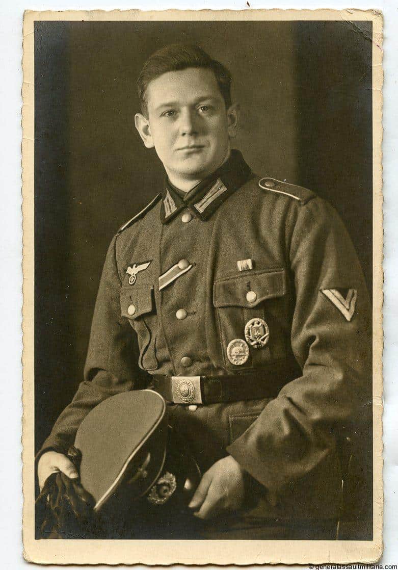 Full Heer portrait with GAB and WBS in wear